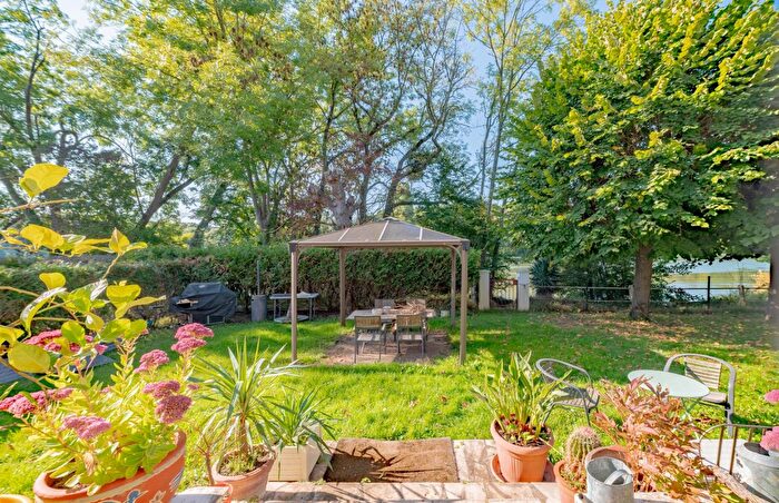 Maison 10 pièces à vendre à Soisy-sur-Seine