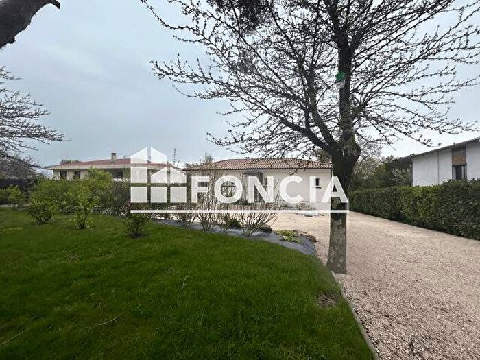 Maison à louer - Pont-du-Casse - 5 pièces - 4 chambres