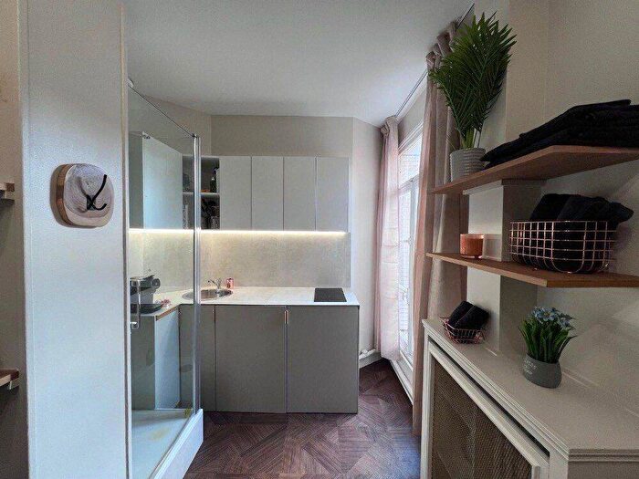 Muette Nord, Paris 16ème arrondissement - Appartement 1 pièce à louer