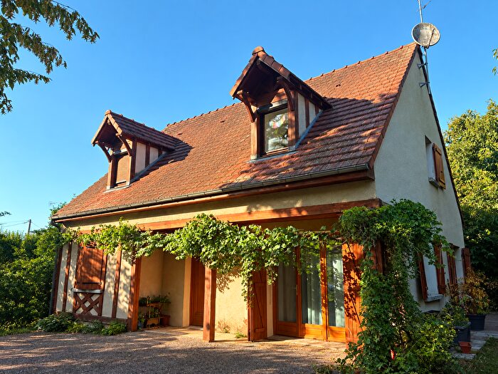 Maison 6 pièces à Troyes, Charmilles, à vendre