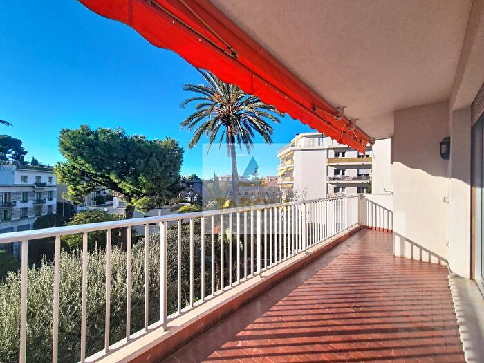 Appartement à vendre - Nice, Valrose - 3 pièces - 2 chambres