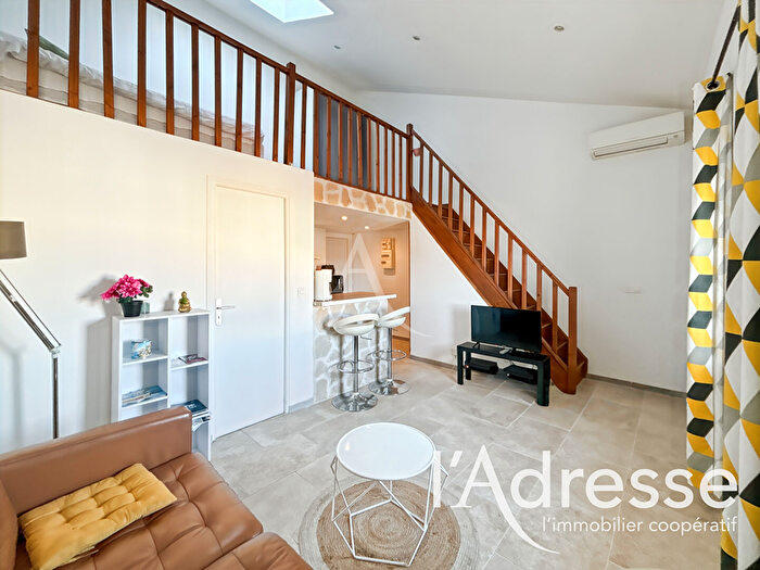 Appartement à louer - La Ciotat, Centre-ville - 1 pièce - 1 chambre