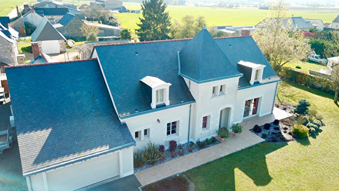 Maison à vendre - Angers - 9 pièces - 4 chambres