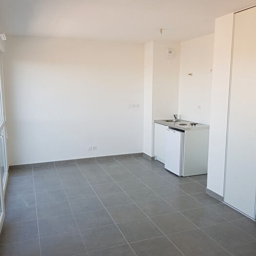 Appartement à louer - Dijon, Poincaré, Grésilles - 1 pièce