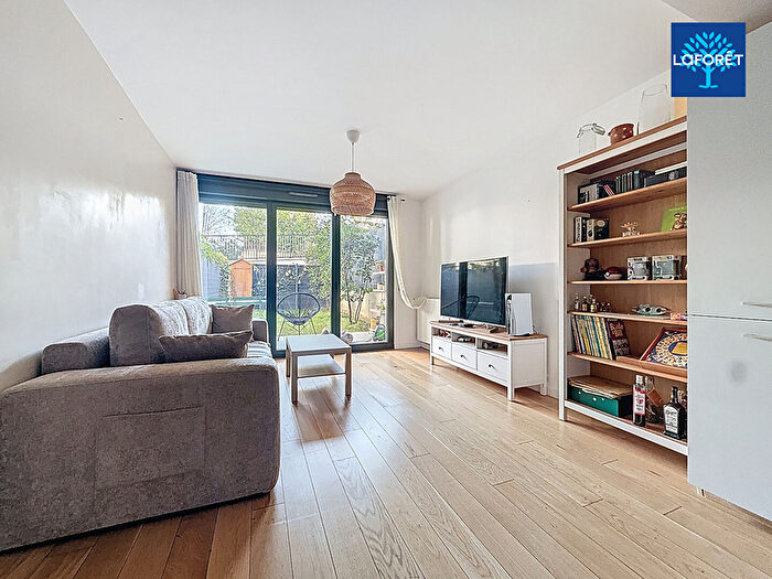 Appartement à vendre - Noisy-le-Grand, Est - 3 pièces - 2 chambres