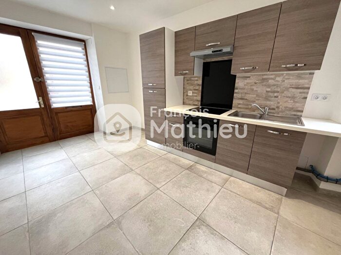 Appartement à louer - Vaux en Beaujolais - 2 pièces