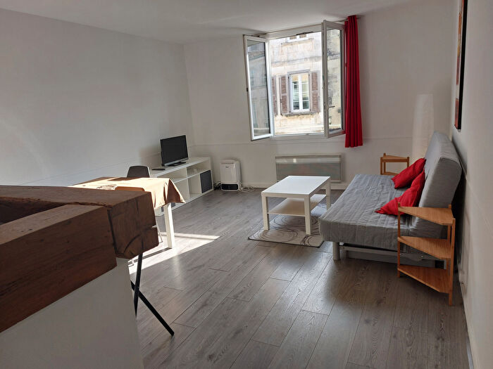 Appartement à louer - La Rochelle, Centre-ville, Vieux-port, Marché - 2 pièces - 1 chambre