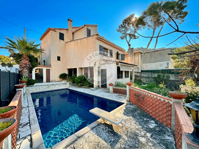 Maison 7 pièces à Marseille 9ème, Le Redon, à vendre