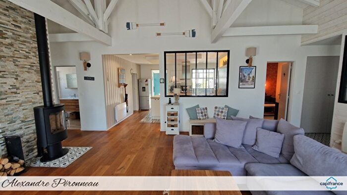 Charron : Maison 8 pièces à vendre