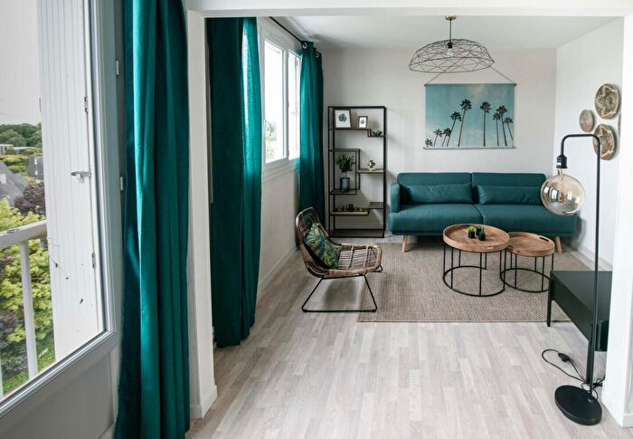 Appartement à louer - Saint-Jacques-de-la-Lande - 4 pièces - 1 chambre