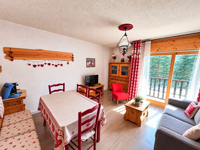 Molines-en-Queyras : Appartement 2 pièces à vendre