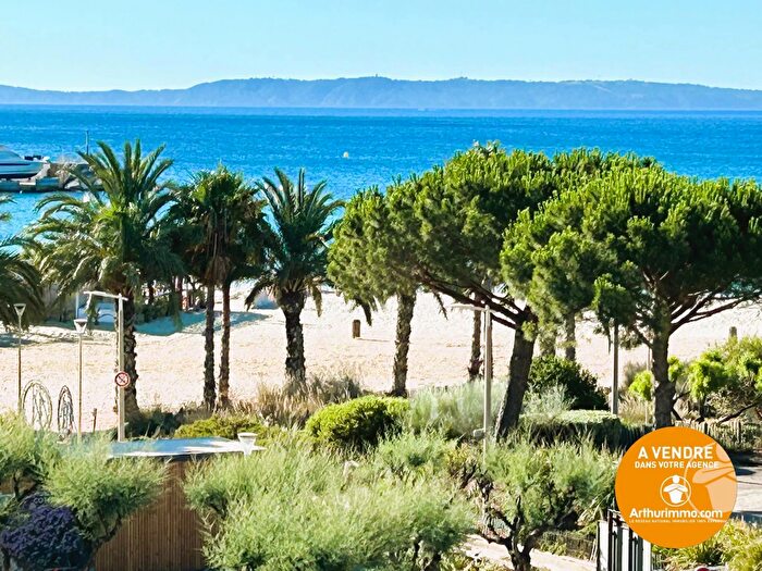 Appartement à vendre - Bormes-les-Mimosas, La Favière, Le Gau, Cap-Bénet, Cabasson, Plages - 3 pièces - 2 chambres