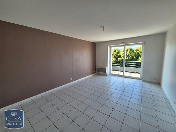 Le Bourgneuf-la-Forêt : Appartement 2 pièces à louer