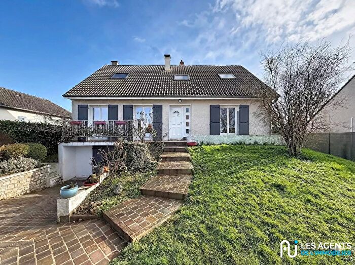 Maison à vendre - Marcilly-en-Villette - 6 pièces - 4 chambres