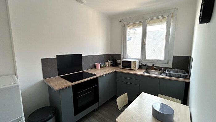 Appartement à louer - Bourges - 2 pièces - 1 chambre