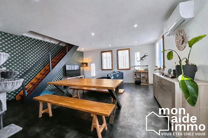 Maison à vendre - Coutras - 6 pièces - 4 chambres