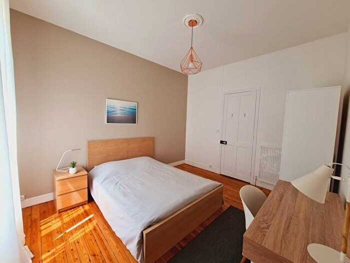 Centre Ville-Rive Gauche, Rouen : Appartement 2 pièces à louer