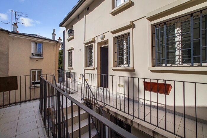 Appartement 2 pièces à vendre à Paris 11ème, Belleville, Saint-Maur
