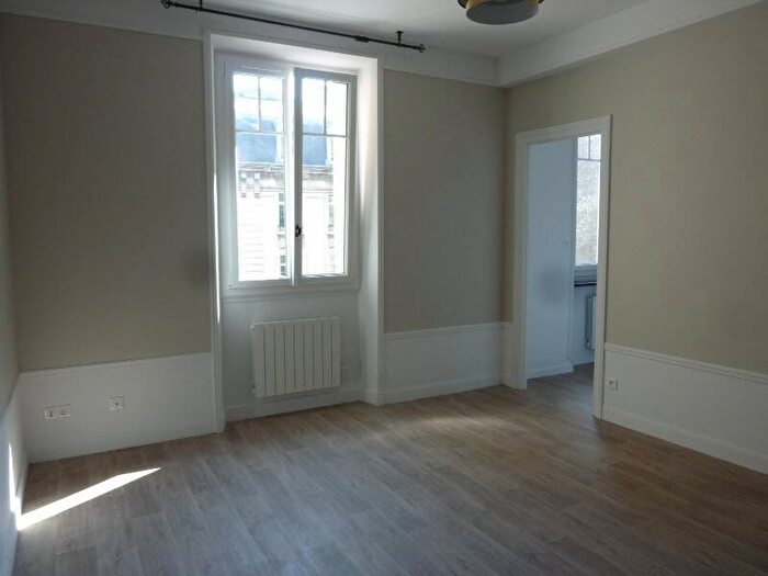 Appartement 1 pièce à louer - Centre Ville, Reims