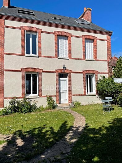 Maison à vendre - Coullons - 8 pièces - 5 chambres