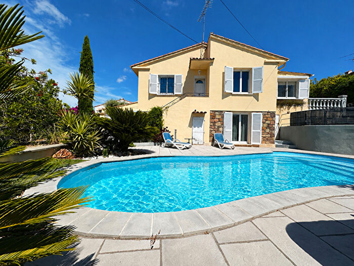 Saint-Raphaël - Maison 7 pièces à vendre