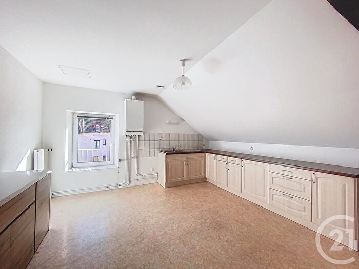 Appartement à louer - Audincourt, Centre-ville - 4 pièces - 3 chambres