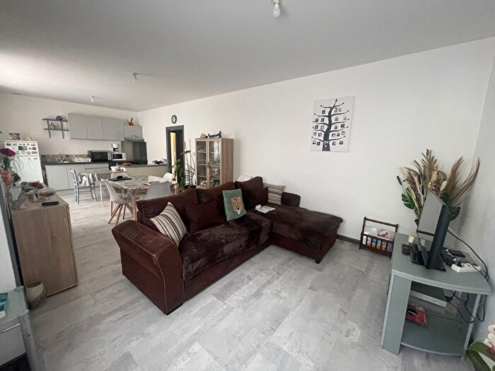 Appartement à vendre - Le Creusot, Sud Est - 4 pièces - 2 chambres