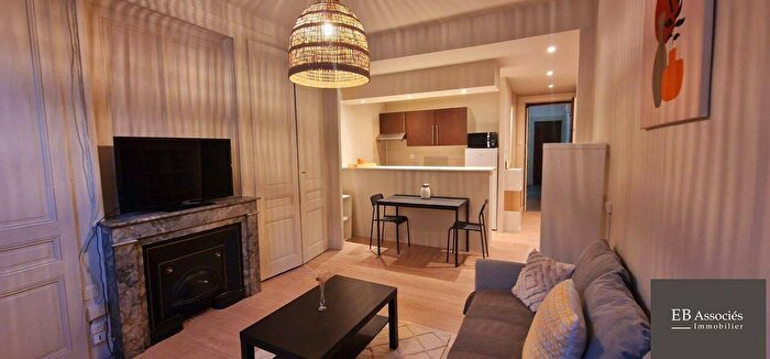 Appartement à louer - Villeurbanne - 2 pièces - 1 chambre