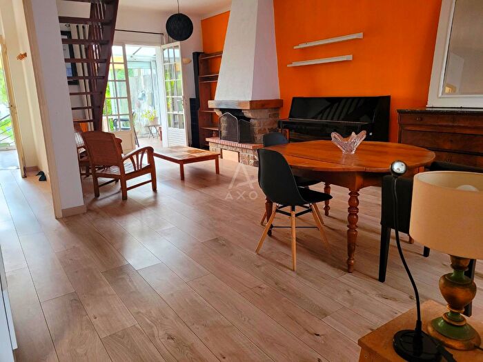 Maisons à vendre et appartements à louer - 3