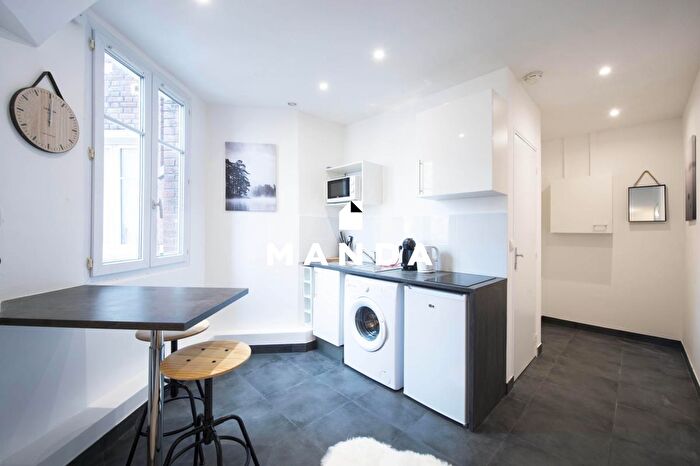 Appartement à vendre - Courbevoie, Hôtel de ville - 1 pièce