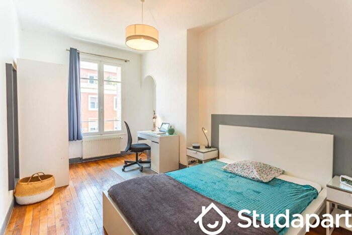 Centre Ville, Amiens : Appartement 1 pièce à louer