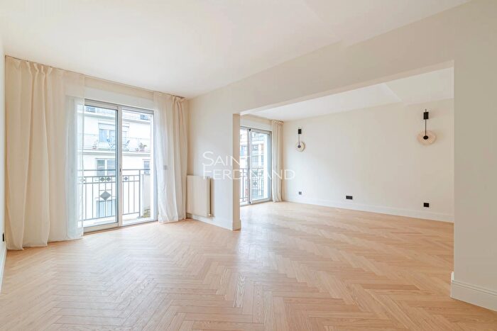 Paris 15ème, Georges Brassens : Appartement 4 pièces à vendre