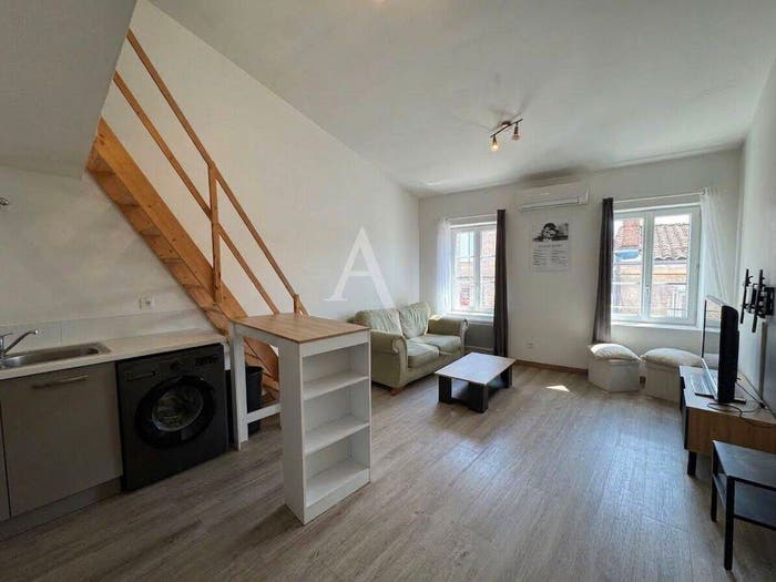 Gare-La Clavelle, Gaillac : Appartement 2 pièces à louer