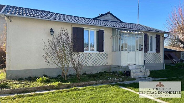 Maison à louer - Est, Romilly-sur-Seine - 3 pièces - 2 chambres