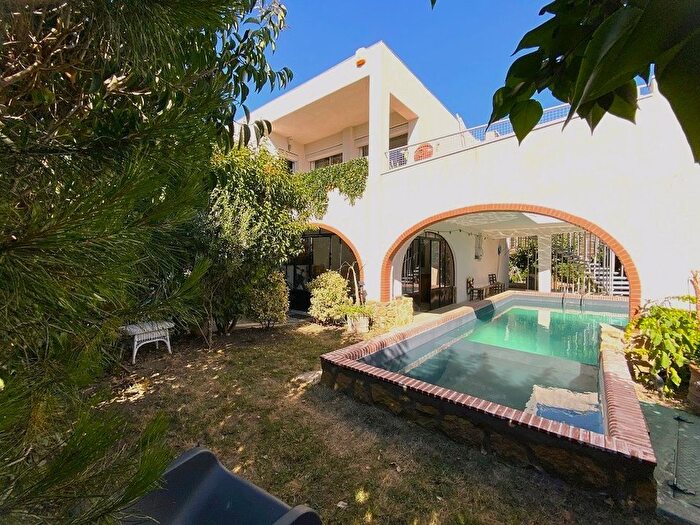 Maison à vendre - Valence - 6 pièces - 4 chambres