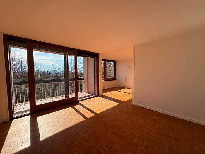 Appartement à louer - Aix-en-Provence, Saint-Donat, Les Platanes - 3 pièces - 2 chambres