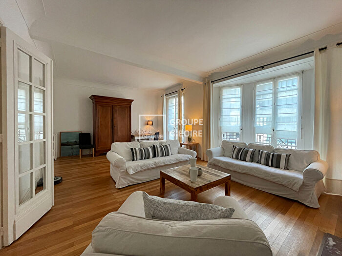 Appartement 7 pièces à vendre - Quartiers Centre, Centre-ville