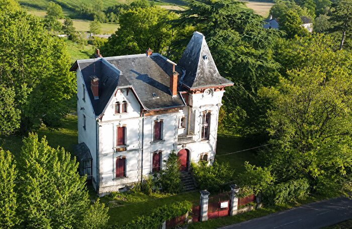 Maison 10 pièces à vendre à Tournus