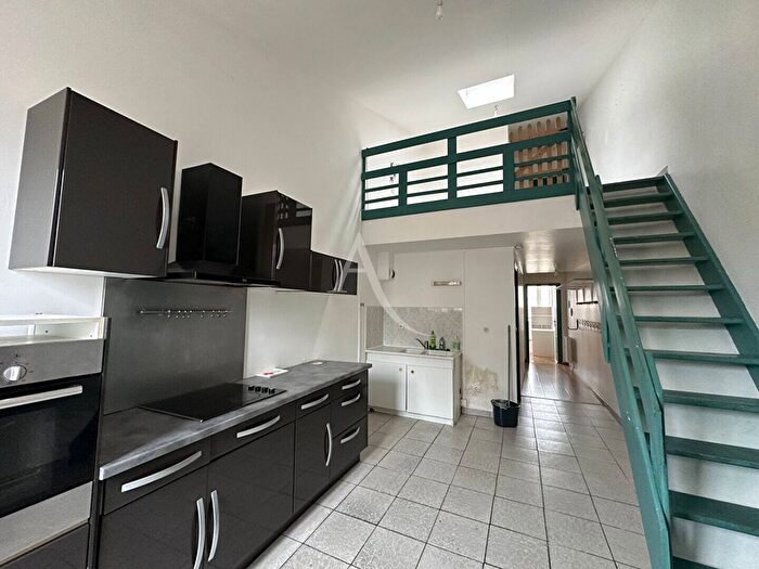 Appartement 3 pièces à Centre Ville Nord, Rochefort, à louer