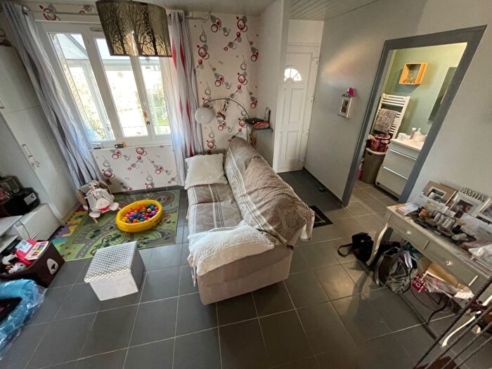 Maison à vendre - Montaigut-le-Blanc - 4 pièces - 2 chambres