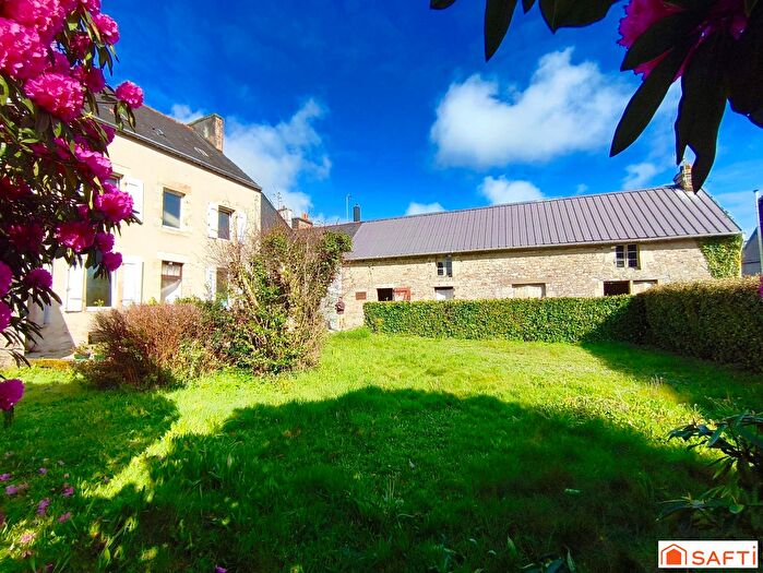 Maison à vendre - Scaër - 7 pièces - 5 chambres