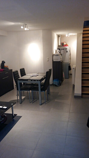 Vercel-Villedieu-le-Camp : Appartement 4 pièces à vendre