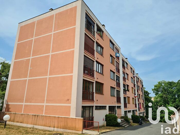 Appartement à vendre - Corbeil-Essonnes, Centre-ville - 4 pièces - 3 chambres