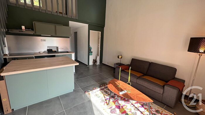 Maison à louer - Saint-Brès - 3 pièces - 2 chambres