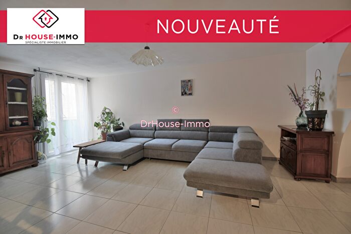 Maison à vendre - Villeveyrac - 4 pièces - 3 chambres