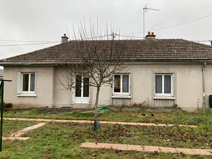 Maison 4 pièces à Tigy, à louer