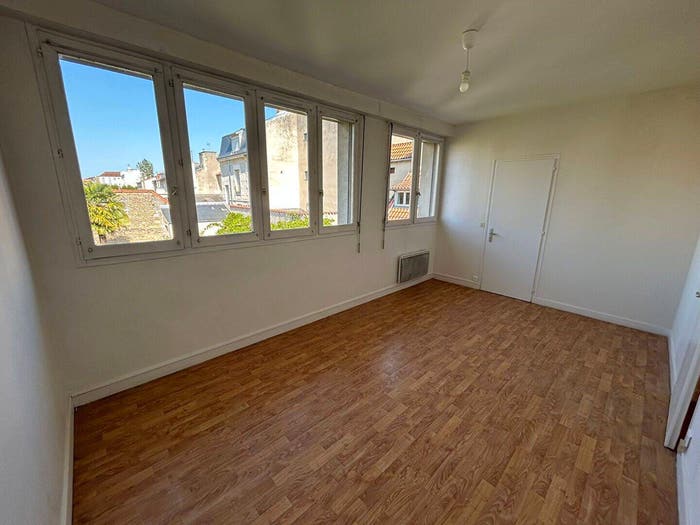 Appartement 2 pièces à Trois Quartiers-Centre Ville, Poitiers, à louer