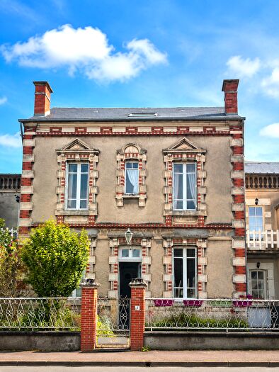 Bourges, Centre-ville, Charlet, Lahitolle, Pignoux, Sembat - Maison 6 pièces à vendre