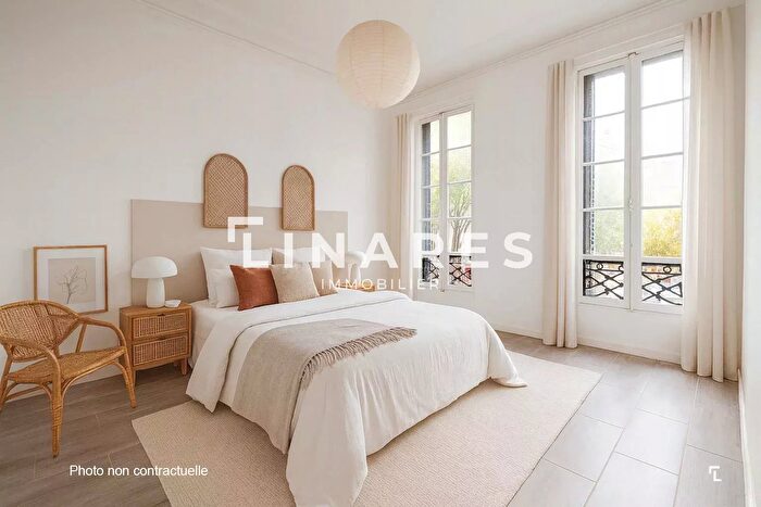 Appartement à vendre - Marseille er , Chapitre - 3 pièces - 2 chambres
