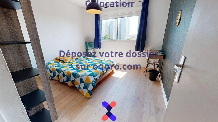 Les Minguettes-Amstrong, Vénissieux : Appartement 5 pièces à louer